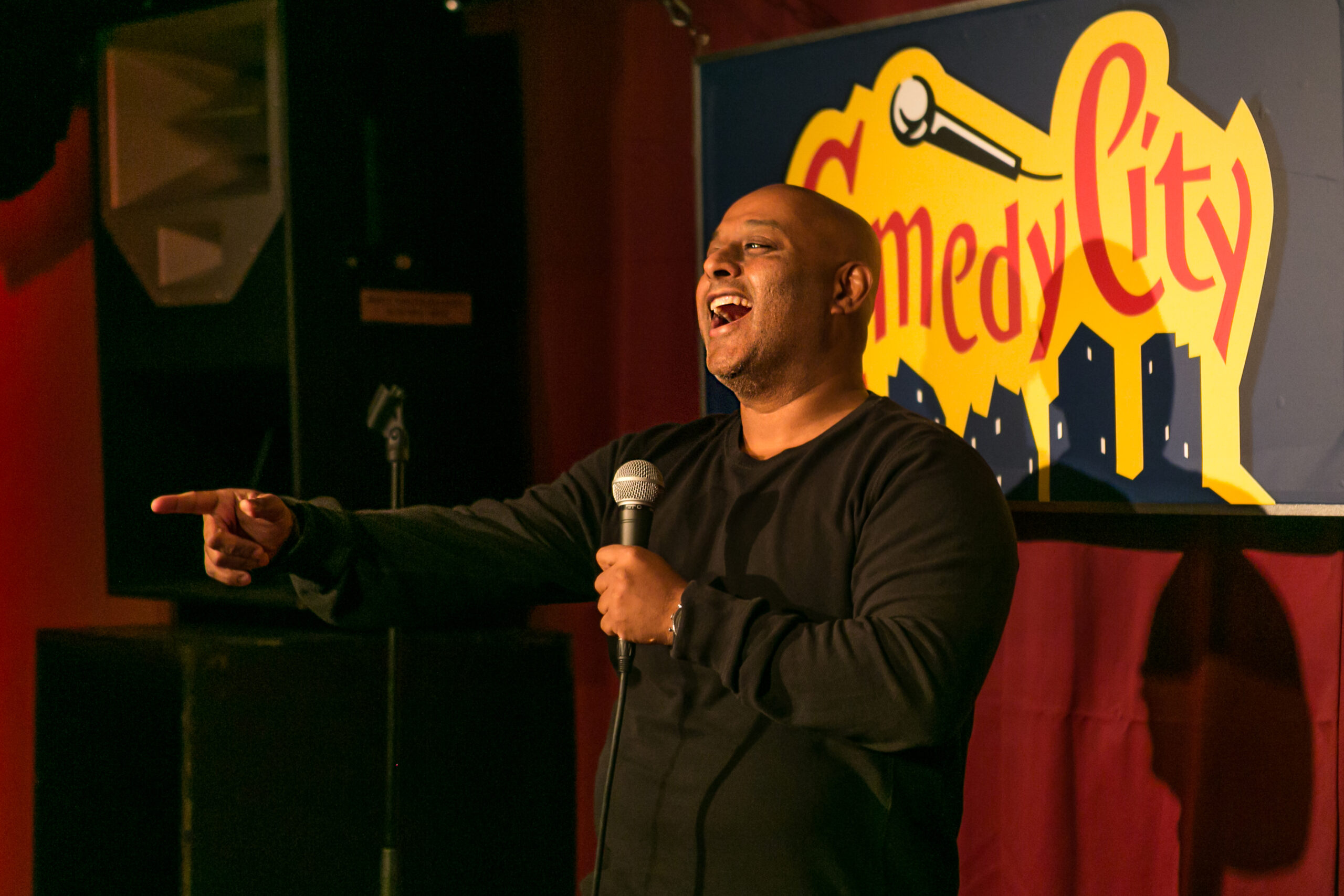 ComedyTeam - Boek hier de beste comedians en cabaretiers!